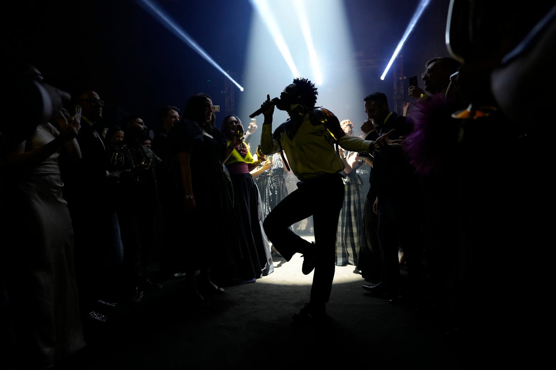 BRING | Genesis Owusu raises the roof at Melbourne’s NGV Gala